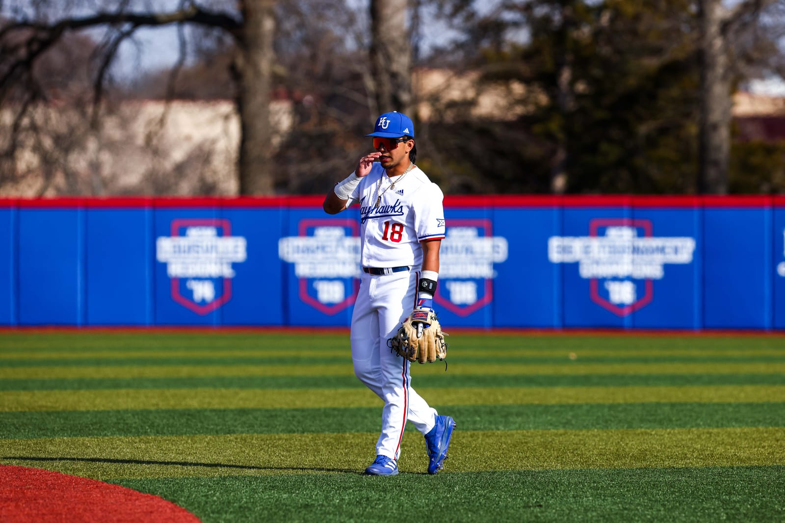 Big heart drives Hawaiian Jayhawk Kodey Shojinaga